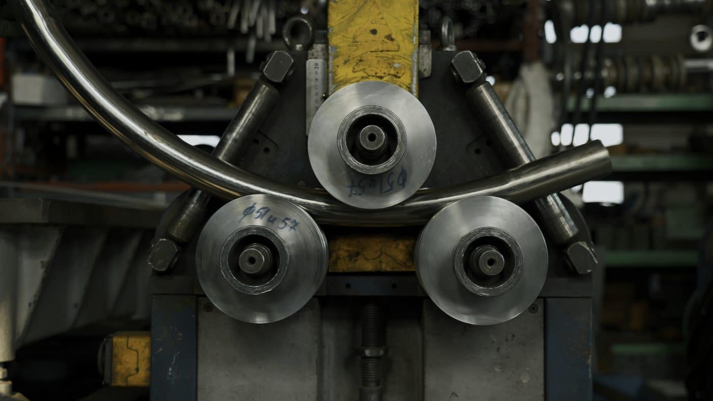 Präzision in der Metallverarbeitung • Zuschnittprofi.de